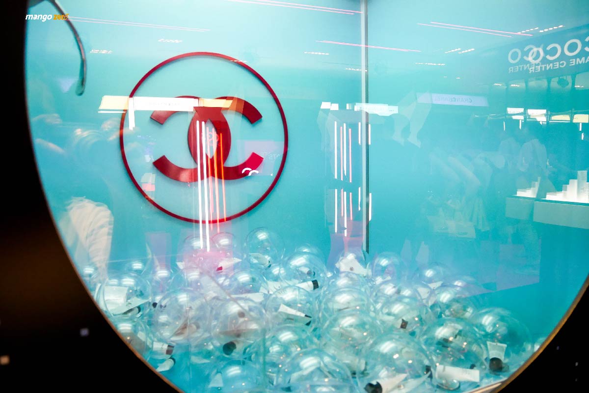 ไปลองกัน! ตู้คีบเครื่องสำอางของ CHANEL เปิดให้เล่นฟรีที่ไทยแล้ว