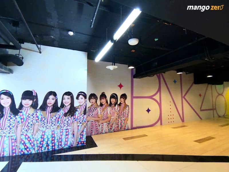 BNK48 เตรียมย้าย "ตู้ปลา" (Digital Live Studio) ไปอยู่ที่ห้าง MBK ชั้น 7 ใหญ่กว่าเดิม !! [ชมภาพ]