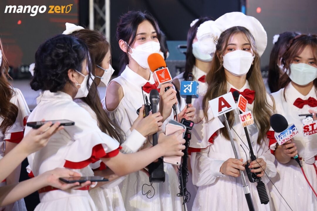 เปิดตัว BNK48 รุ่นที่ 3 พร้อมซิงเกิลใหม่ "First Rabbit" พร้อมโชว์การ ...