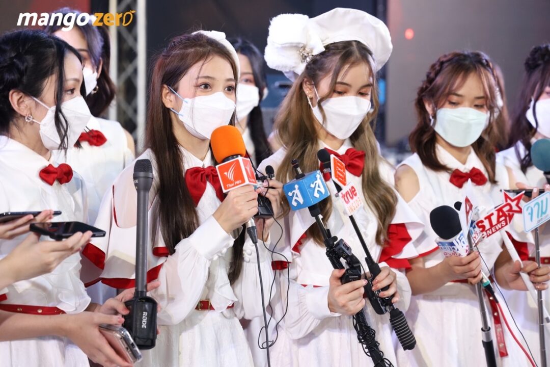 เปิดตัว BNK48 รุ่นที่ 3 พร้อมซิงเกิลใหม่ "First Rabbit" พร้อมโชว์การ ...