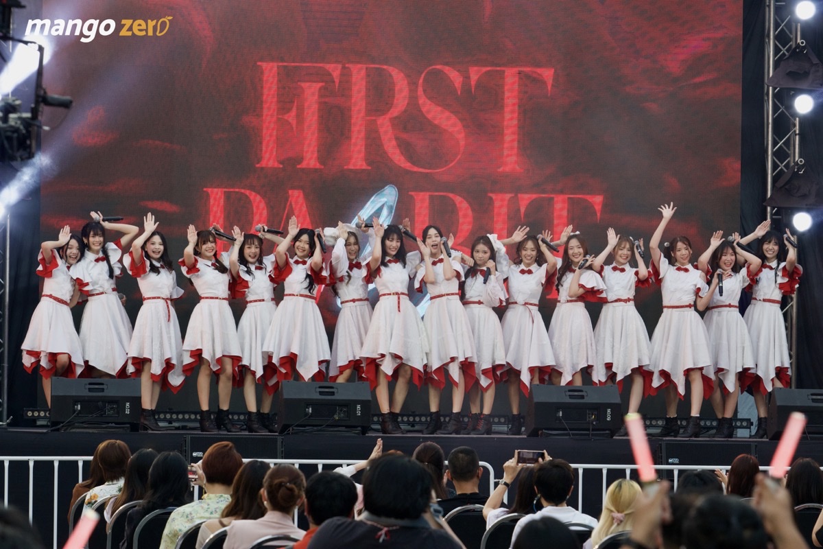 เปิดตัว BNK48 รุ่นที่ 3 พร้อมซิงเกิลใหม่ "First Rabbit" พร้อมโชว์การ ...
