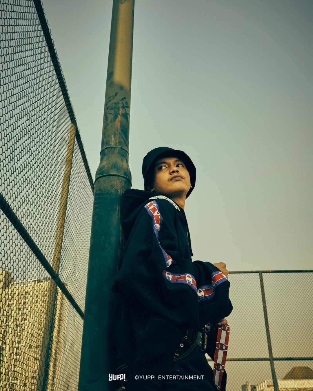 ซิงเกิลใหม่ของ AUTTA “ไม่ว่างมองฟ้า” ร่วมกับ Pratyamic และ K.AGLET ...