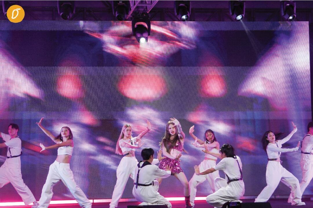 เก็บตกบรรยากาศ ALLY Comeback Showcase พร้อมเต้นสะบัดไปกับเพลง “Boys ...