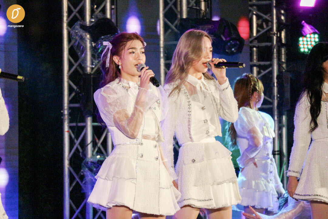 Love you. I say, Goodbye my dearest. บรรยากาศ “Jiwaru DAYS” First ...