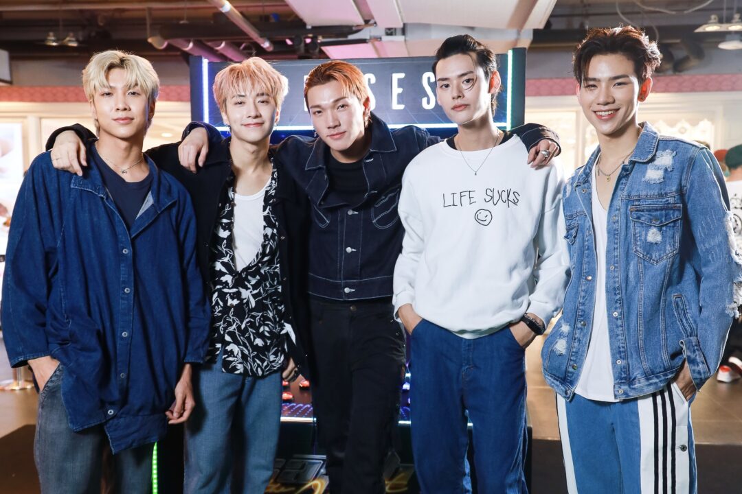 ภารกิจล่าราตรีของเหล่า PIECES! PERSES ท้าดวลสเต็ป Catch the Night บนตู้เกมเต้นกลางสยาม ชิงรางวัล ...