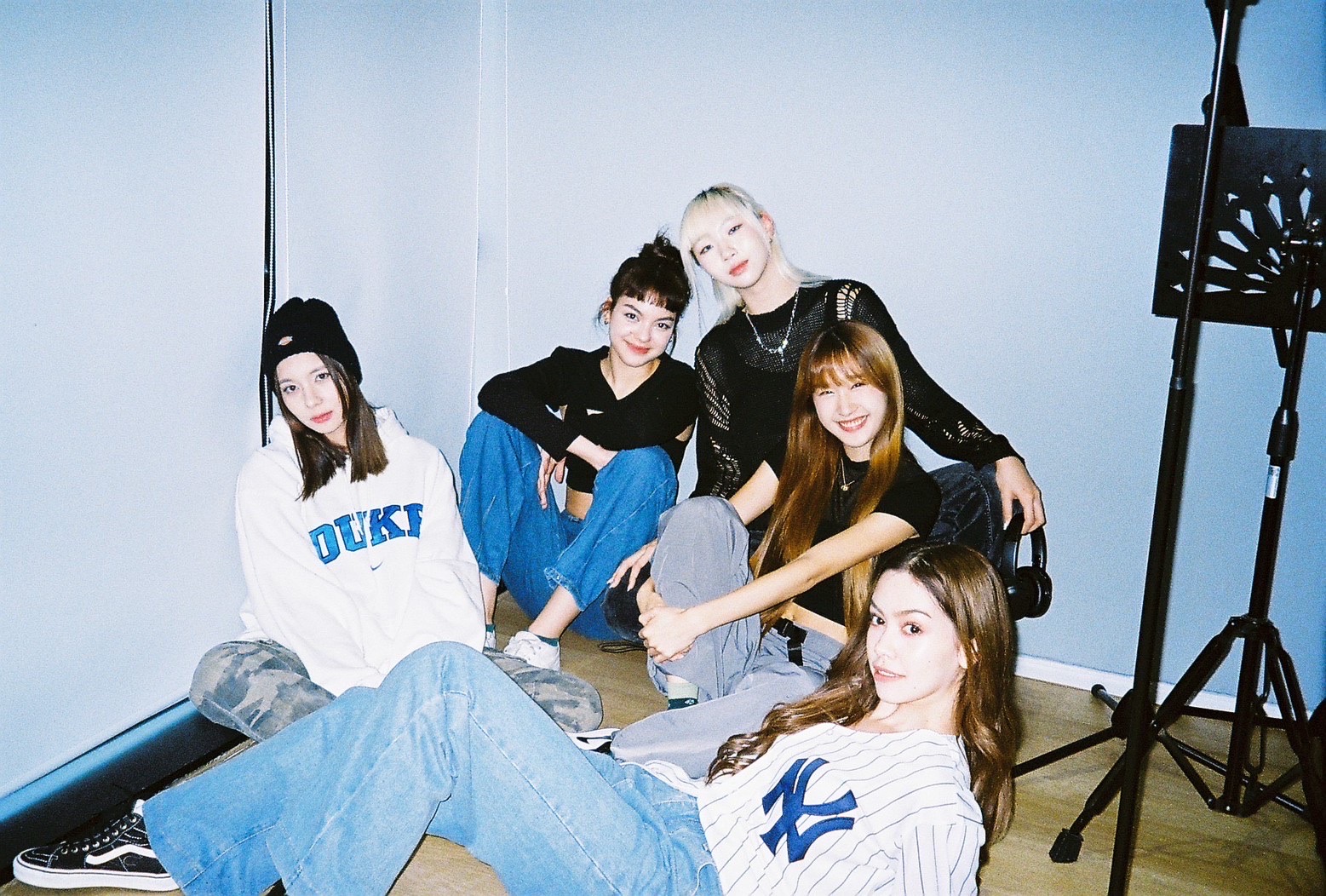 1234VIIS! นับ 1-5 ทำความรู้จัก "VIIS" เกิร์ลกรุ๊ปน้องใหม่จากค่าย GNEST