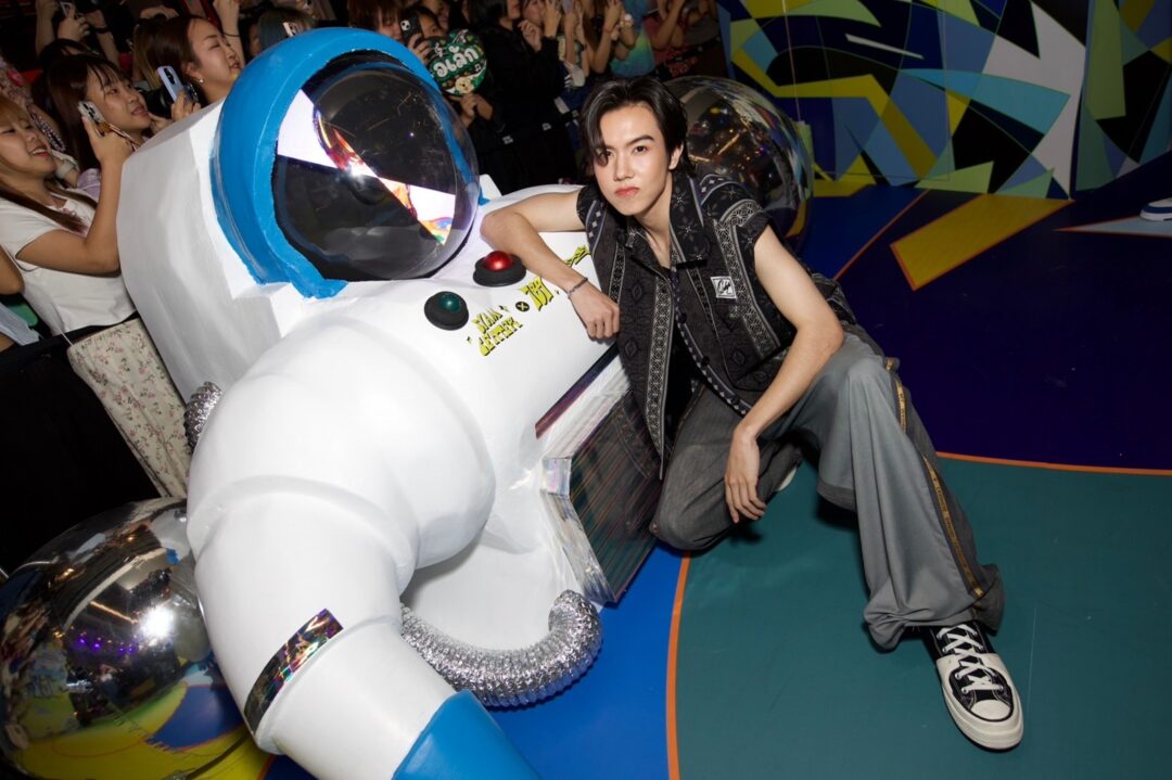 สยามเซ็นเตอร์ส่งความสุขท้ายปี “XEVA X 789 COSMIC PLAYGROUND” แท็กทีม ...