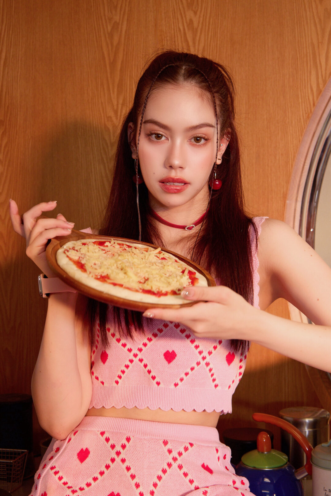 VIIS ล้อมวงเปิดใจ เล่าเรื่องรักในความทรงจำผ่านท่อนโปรดจากเพลง “เล่นไม่คิด (Thoughtless)”