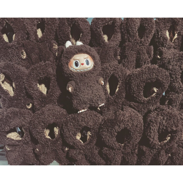 แก้ขัดความเซ็งซีเคร็ทไม่ออก ร้านเสื้อผ้าตุ๊กตาผุดไอเดียเจ๋ง จำหน่ายชุด ...