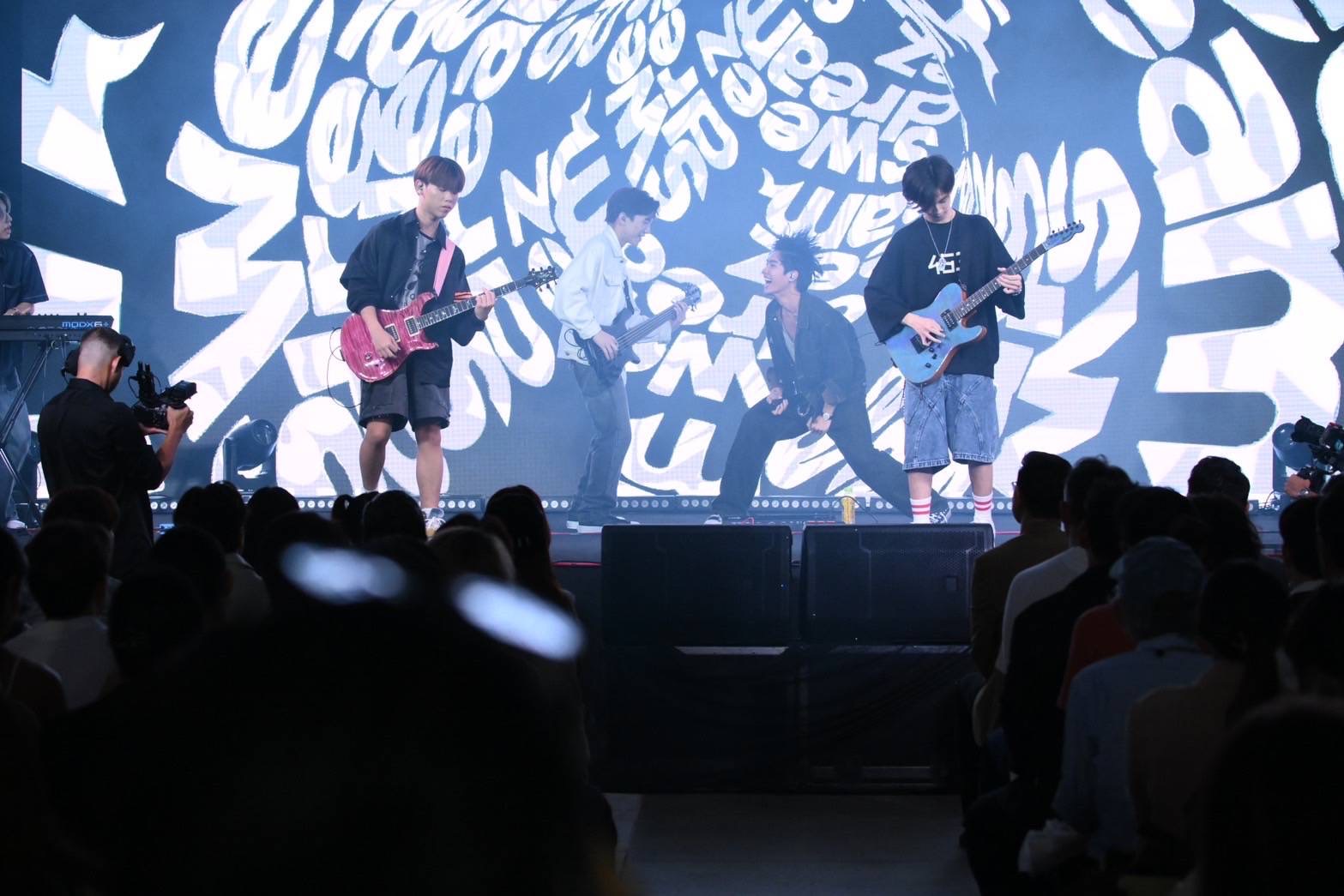 ติดเครื่องพร้อมทะยานถึงดวงจันทร์ ค่าย RABBIT MOON จัดงาน “POP OVER THE ...