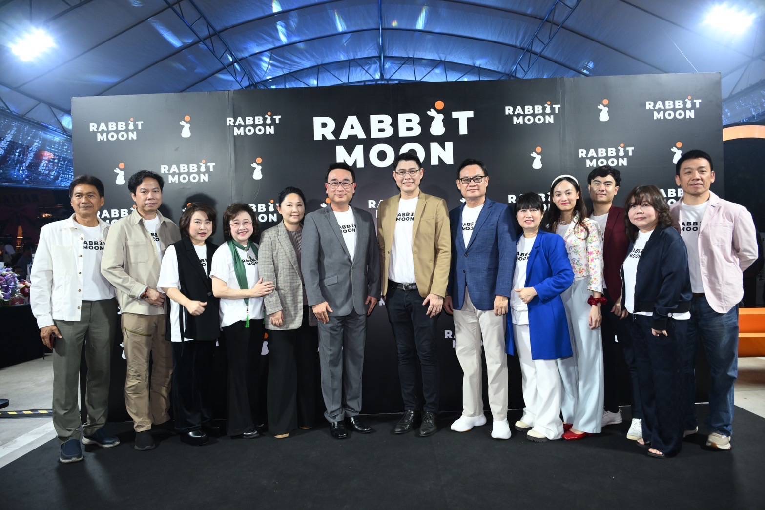 ติดเครื่องพร้อมทะยานถึงดวงจันทร์ ค่าย RABBIT MOON จัดงาน “POP OVER THE ...