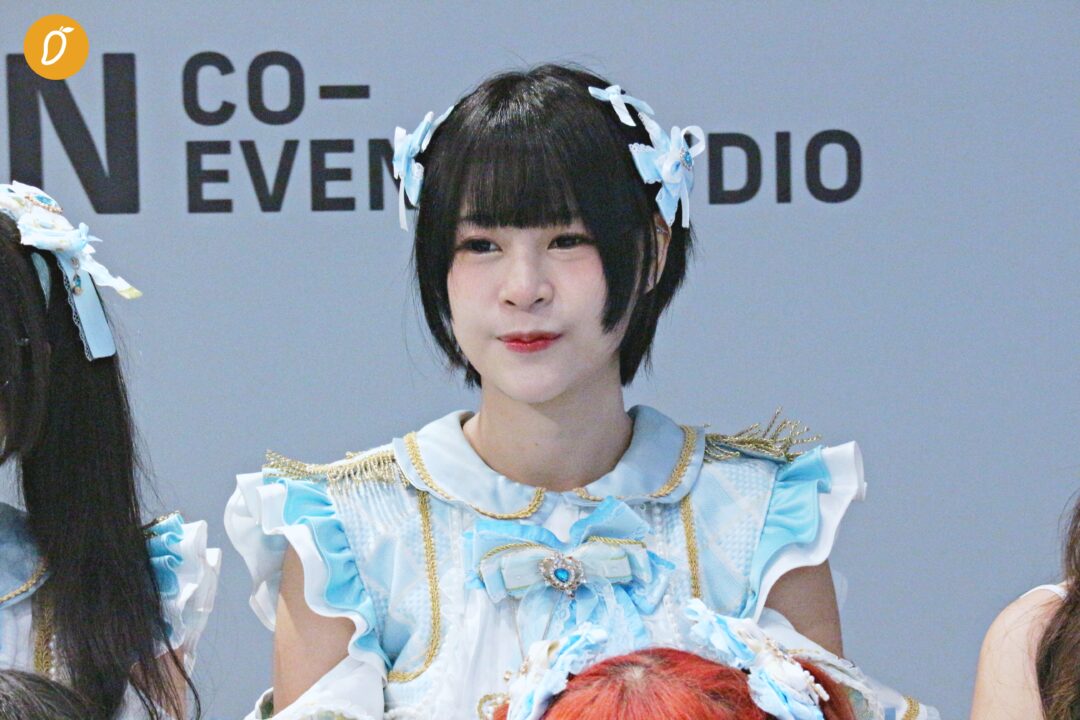 ลัดเลาะหลังสเตจ เช็กความพร้อมสาวๆ ไอดอล Sora! Sora! - Yami Yami - Mirai Mirai ก่อนเริ่มงาน ...