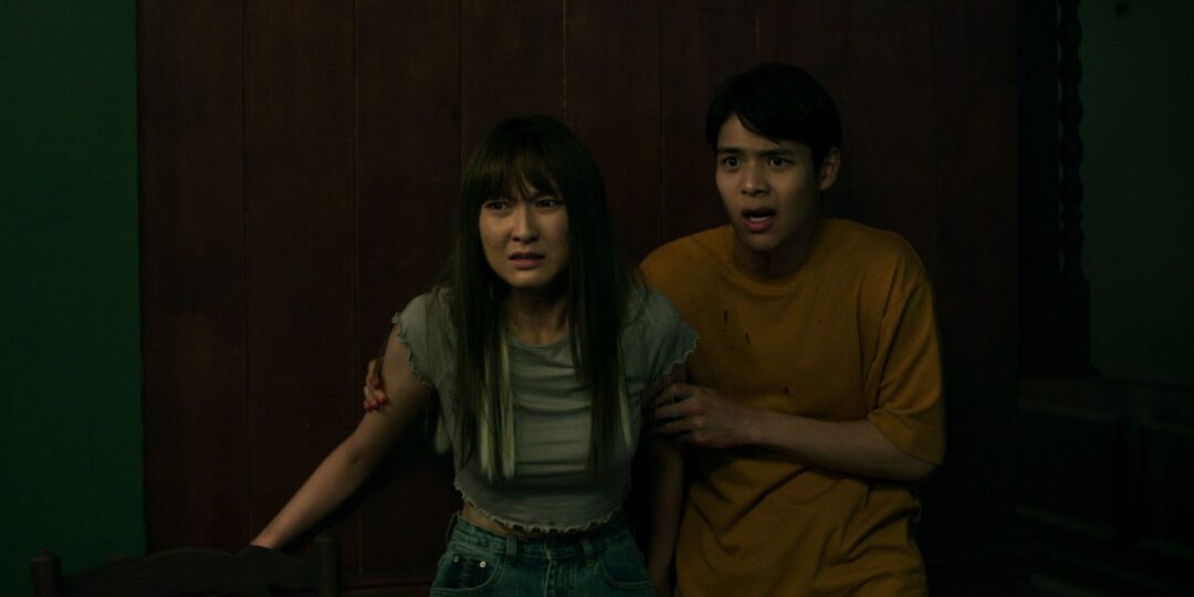 กระตุ้นต่อมความผวา!! Netflix แง้มภาพความหลอนจาก “อังคารคลุมโปง: เอ็กซ์ต ...