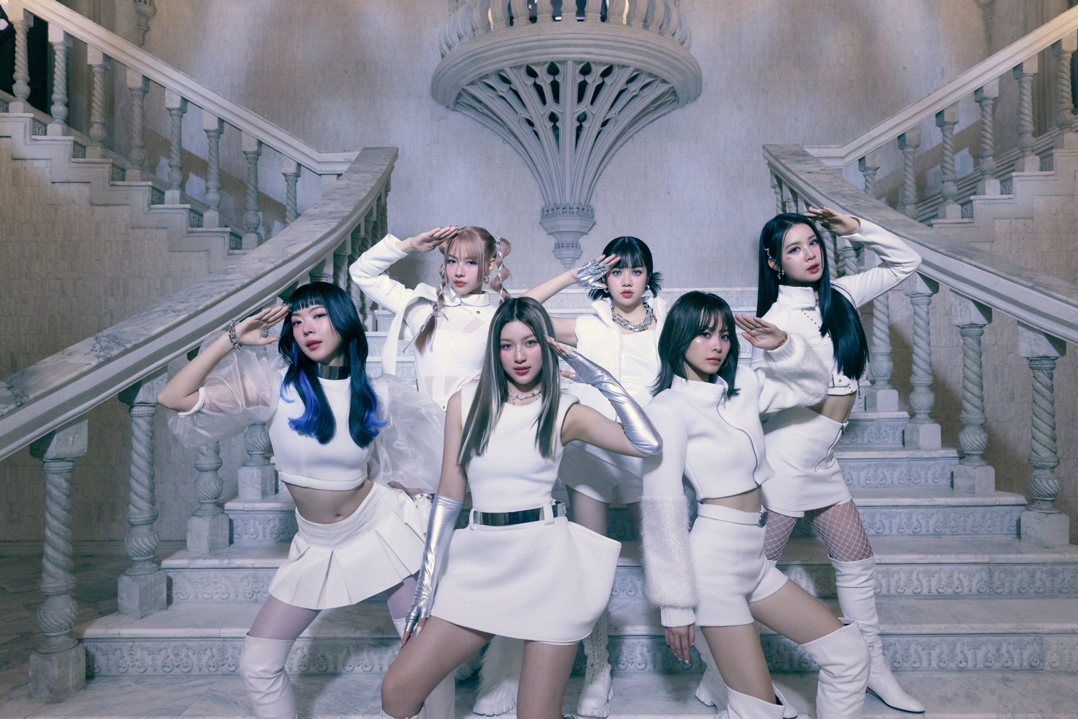 ฉีกลุคเดิม เพิ่มเติมความปัง “DaruNi” กับซิงเกิล “LET ME BE YOUR BOY ...